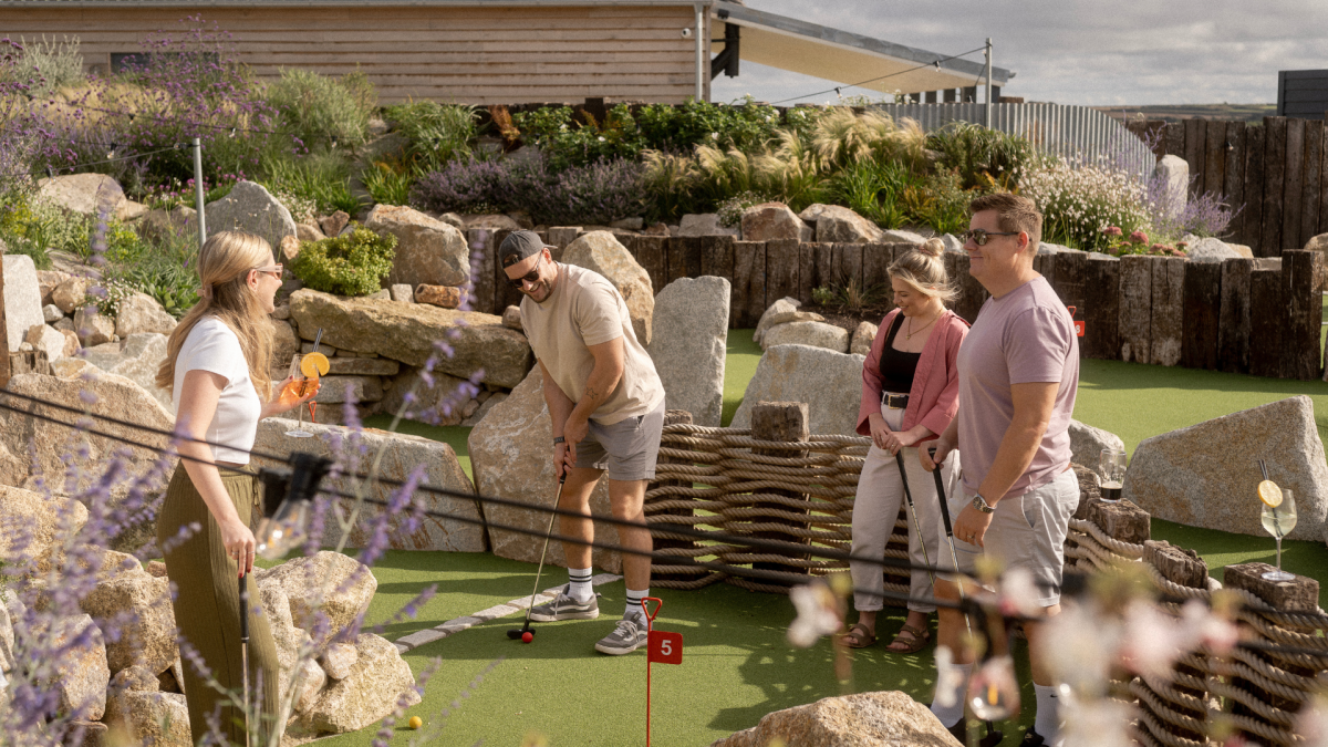 Halwyn | Restaurant & Bar, Driving Range & Mini-Golf in Crantock, Cornwall